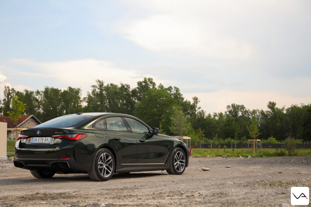 Essai BMW i4 eDrive 35 : que reste-t-il à la Model 3 ? - Virages Auto