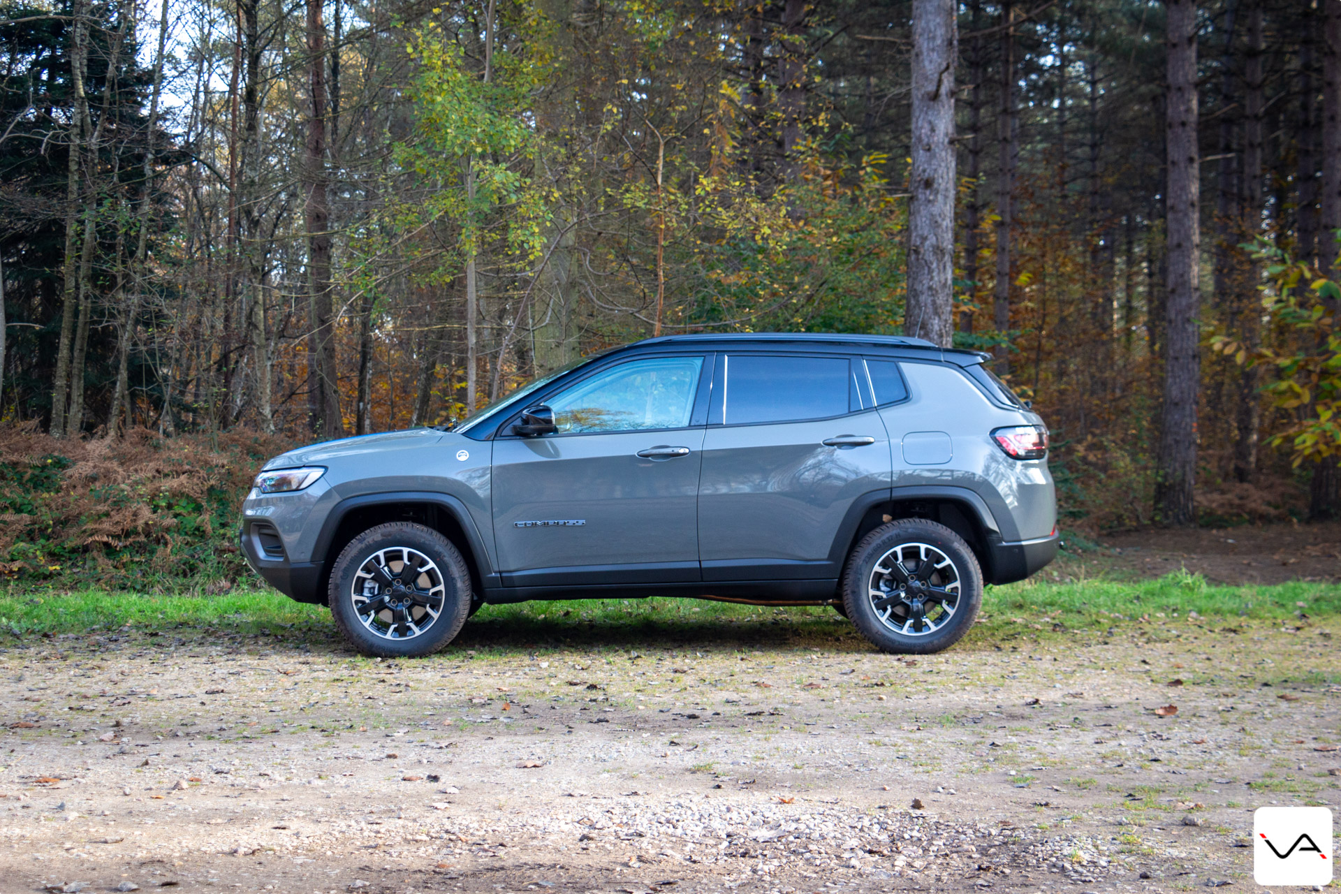 Essai Jeep Compass 4xe : intrépide et désormais hybride - Virages Auto